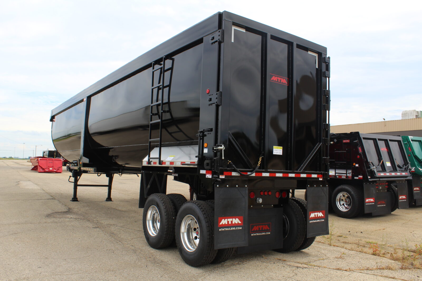45' Half Round | Frameless T025 For Sale - MTM Trailers