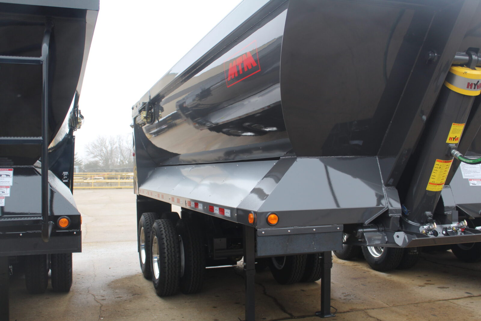 23' Half Round | Quarter Frame T213 For Sale - MTM Trailers